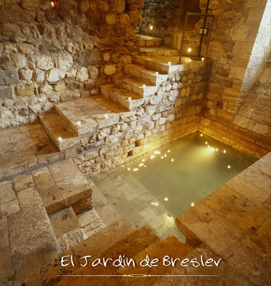 Mikvé Israel "The hope of Israel" – El Jardín De Breslev